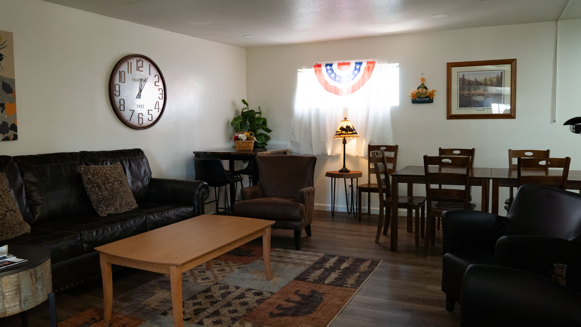 Efficiency Apartments - Hunter's Lodge RV and Cabin Resort